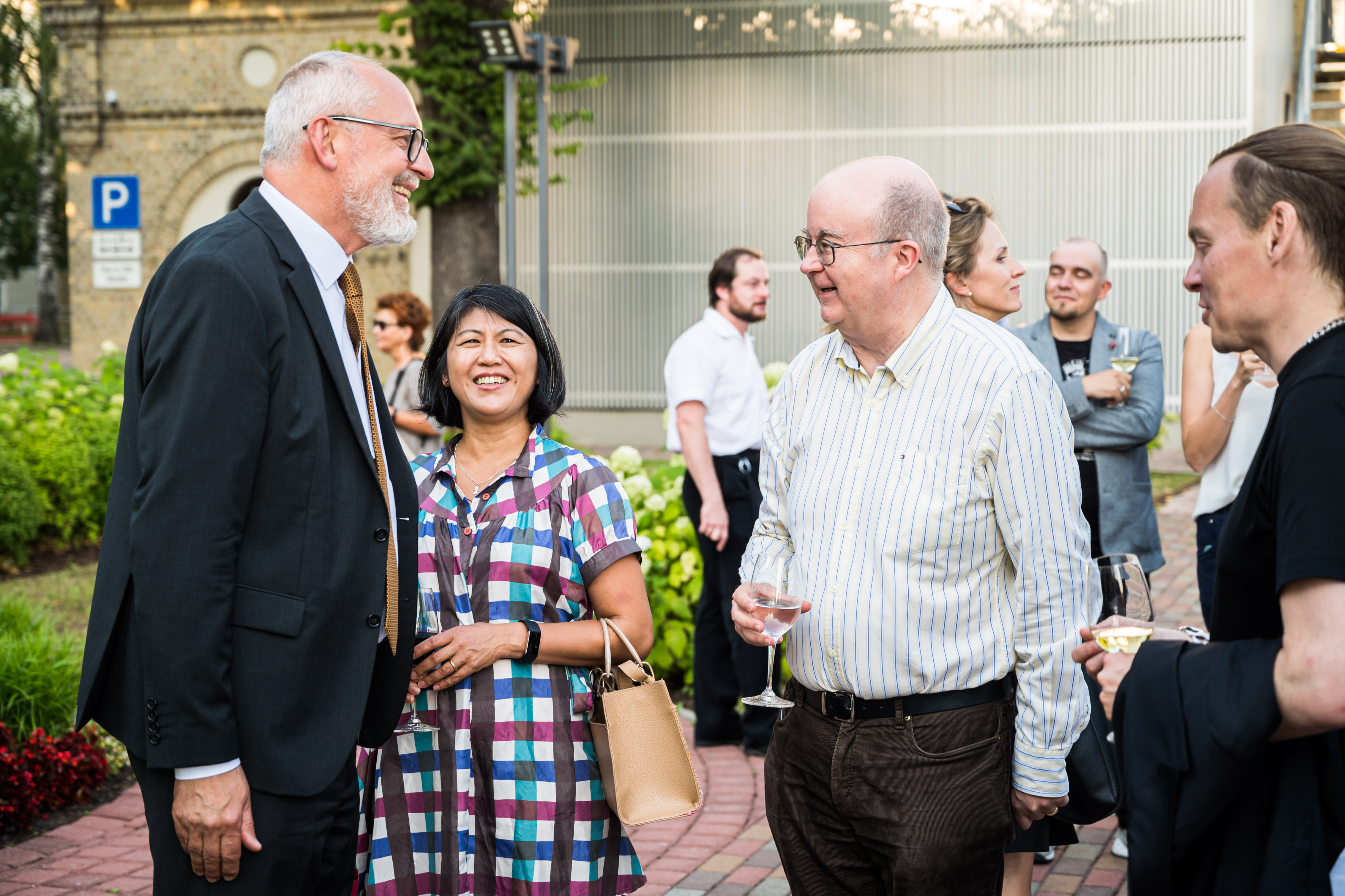 Exhibition by British Ceramicist Paddy Hartley Opens at RSU Anatomy Museum