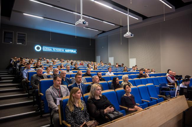 International Satellite Conference on Injuries to the Extremities in ...