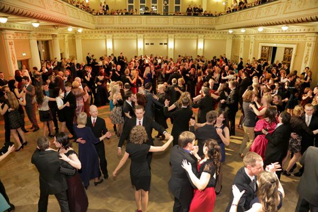 Students and staff invited to ballroom dancing classes
