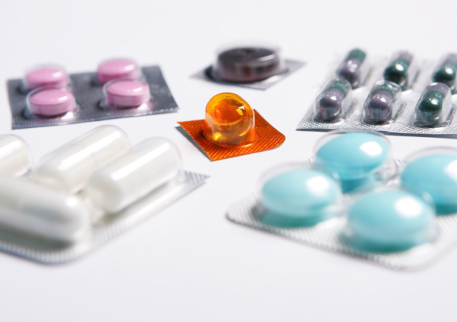 Research on the use and side effects of the antibacterial medication ...